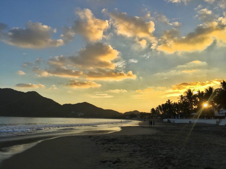 Manzanillo Colima: Our Experience Living as Digital Nomads