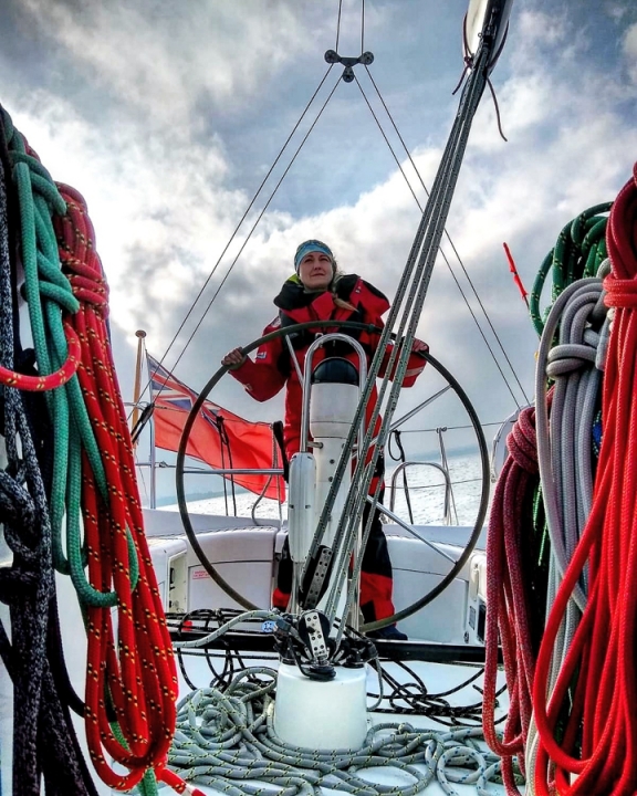 Living In A Sailboat: An Insider's Guide To Sailboat Life