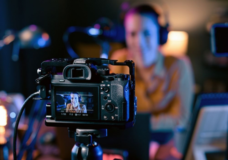 10 Ways To Make Money Coding (No Degree) - GoatsOnTheRoad