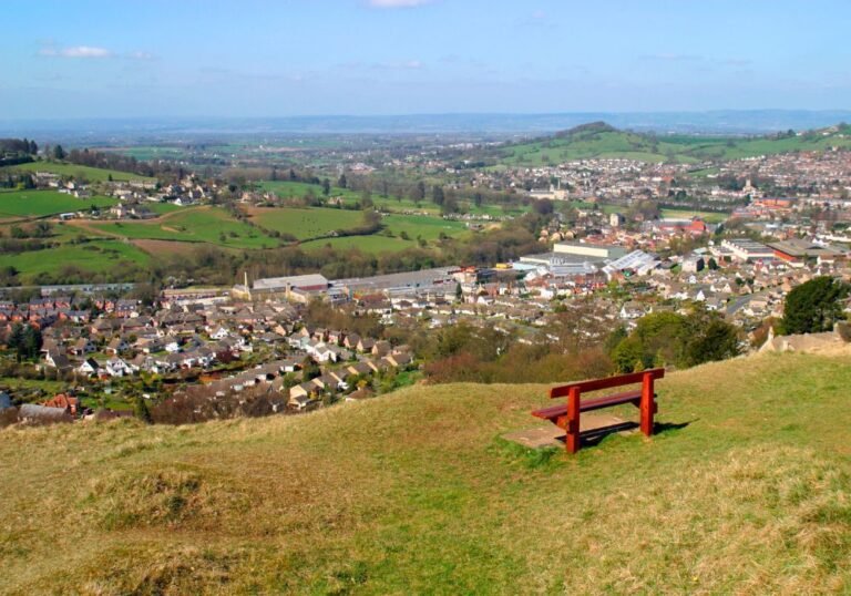 15 Best Things To Do in Stroud in 2023 - Goats On The Road