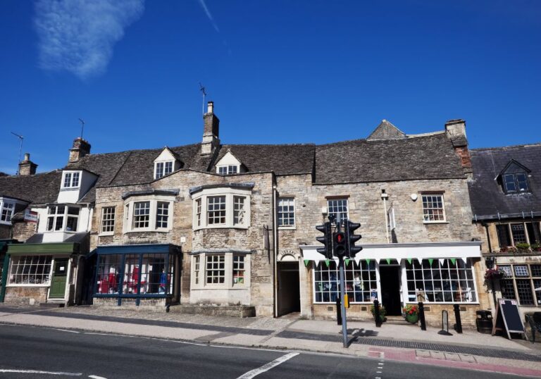 15 Best Things To Do in Burford in 2023 - Goats On The Road