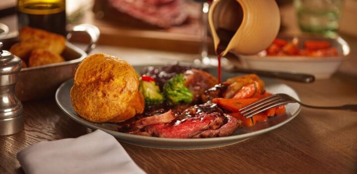 15 Best Pubs in Bath (For Food and Drinks) - Goats On The Road