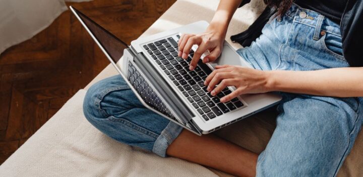 8 Expert Tips for Landing a House Sitting Job - Goats On The Road