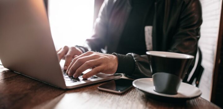 15 Pros and Cons of Building Your Own Online Business - Goats On The Road
